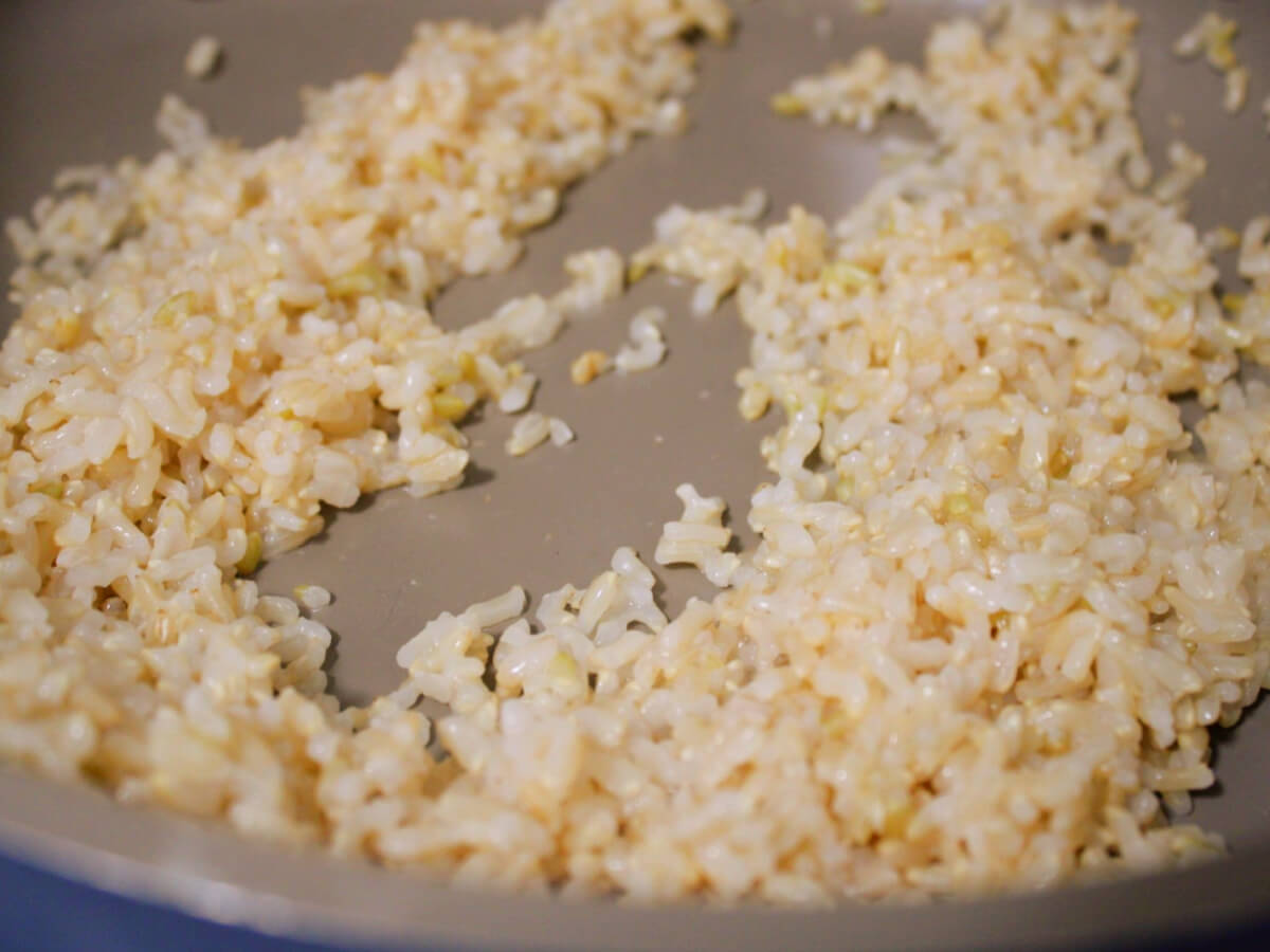 Chickenless Vegan Herb Rice (Rice-A-Roni Copycat Recipe) | Messy Vegan Mama